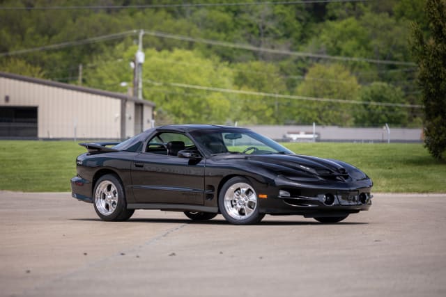 2000 Pontiac Trans Am WS6 at Indy 2023 as W119.1 - Mecum Auctions