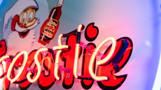 Frostie Root Beer Single-Sided Tin Neon Sign at The World’s Largest ...