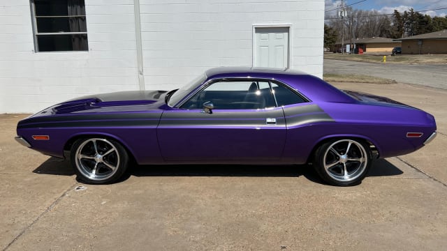 1970 Dodge Challenger Custom at Tulsa 2023 as S122 - Mecum Auctions