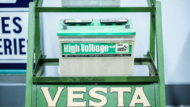 Vesta Batteries Display Rack and Batteries at The World’s Largest Road ...