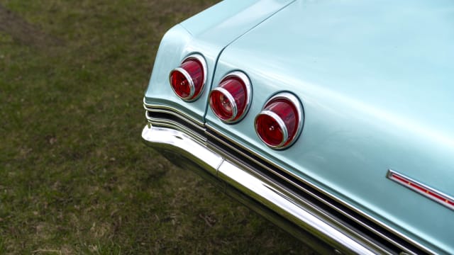 1965 Chevrolet Impala SS Convertible at Indy 2023 as W252 - Mecum Auctions