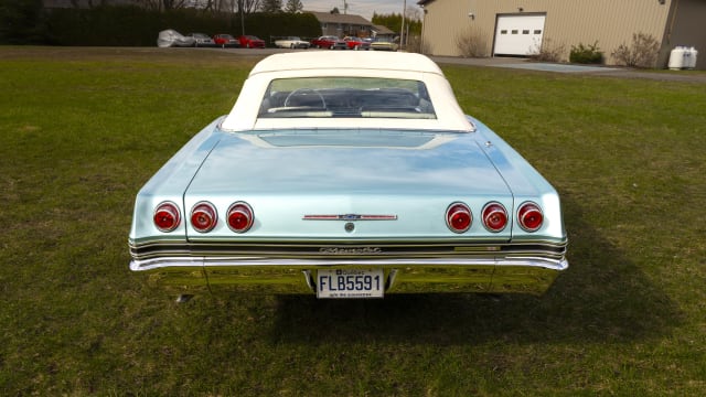 1965 Chevrolet Impala SS Convertible at Indy 2023 as W252 - Mecum Auctions
