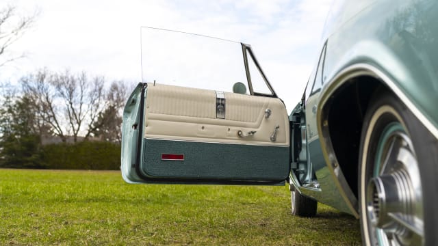 1965 Chevrolet Impala SS Convertible at Indy 2023 as W252 - Mecum Auctions