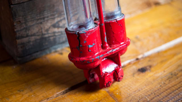 Texaco Lubester Glass Oil Display at The World’s Largest Road Art ...