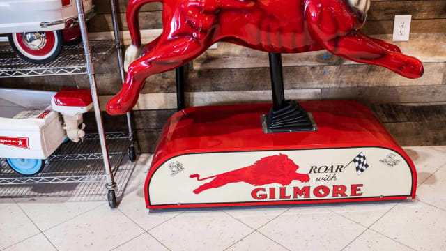 Gilmore Lion Kiddie Ride at The World’s Largest Road Art Auction 2023 ...