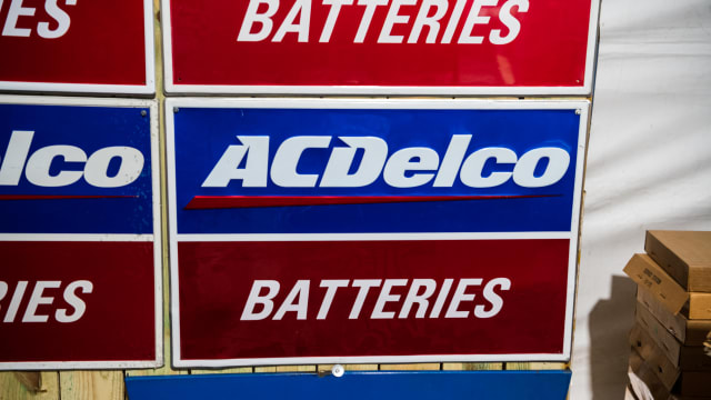 AC Delco Batteries Tin Signs at The World’s Largest Road Art Auction ...