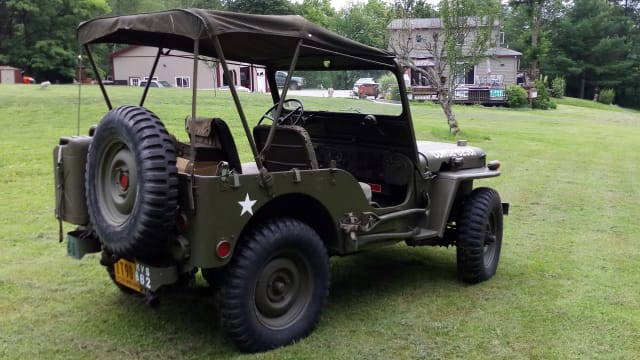 1952 Ford M38 CDN at Harrisburg 2023 as W215 - Mecum Auctions