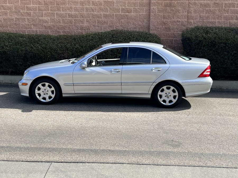 2005 Mercedes-Benz C320 at Kissimmee 2023 as D81.1 - Mecum Auctions
