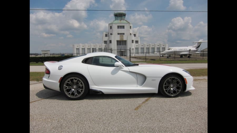 2014 Dodge Viper SRT Coupe at Houston 2018 as S142 - Mecum Auctions