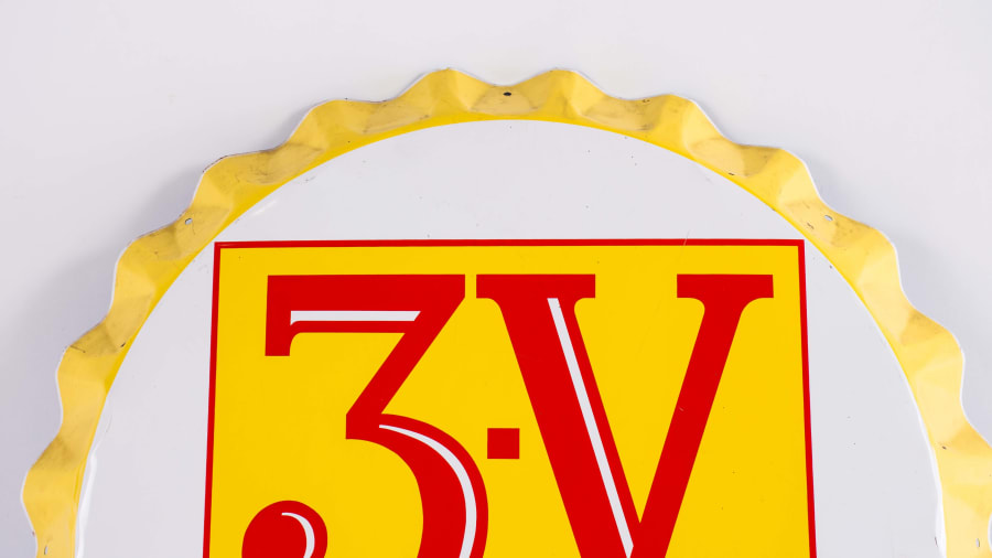 1960s 3-V Cola Die-Cut Bottlecap Tin 28- In at Harrisburg Road Art 2019 ...