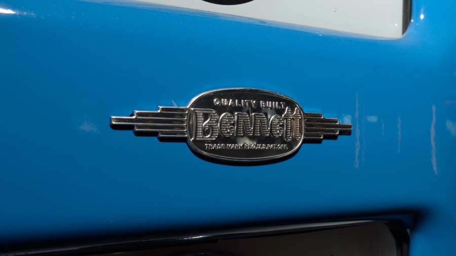 Ford Benzol Bennett Gas Pump 26x92x18 at Phoenix 2019 as K16 - Mecum ...