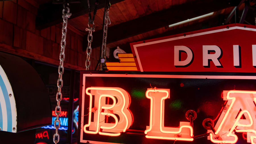 1940s Blatz Beer Double-Sided Porcelain Neon Sign at Glendale 2022 as ...