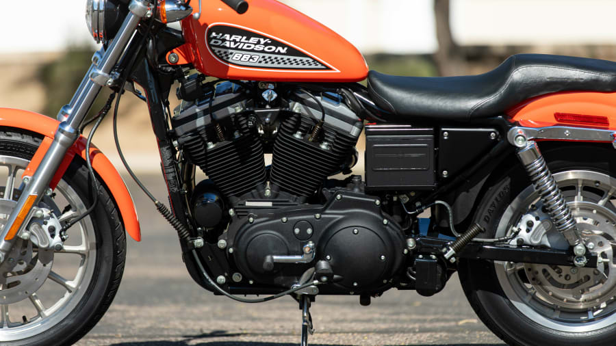 2002 Harley-Davidson XL 883R Sportster at Glendale 2022 as T38.1 - Mecum Auctions