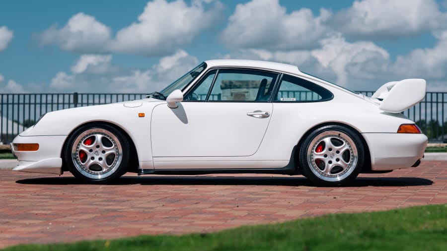 1995 Porsche 911 RS at Monterey 2017 as S114 - Mecum Auctions