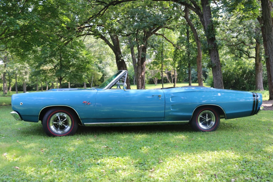 1968 Dodge Coronet R/T Convertible at Chicago 2018 as F136 - Mecum Auctions