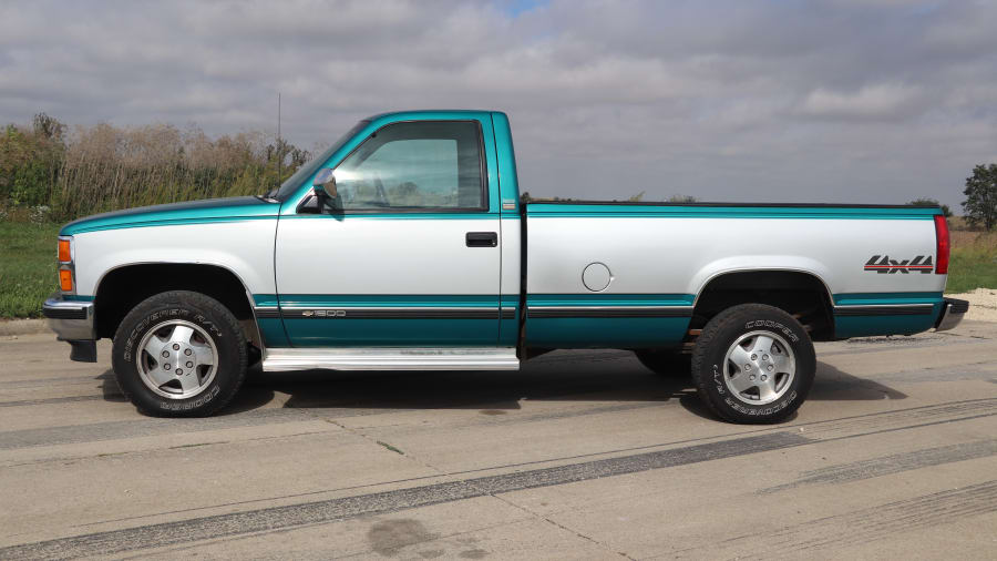 1993 Chevrolet K1500 Pickup at Chicago 2021 as F19 - Mecum Auctions