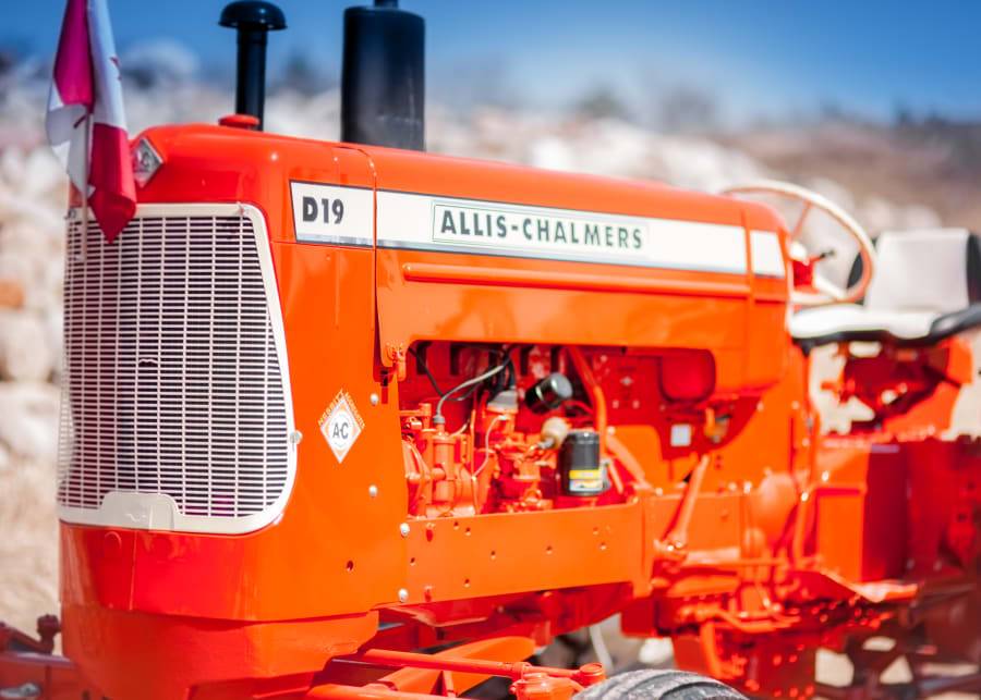 1963 Allis Chalmers D19 at Ontario Tractor Auction 2017 as S2 - Mecum ...