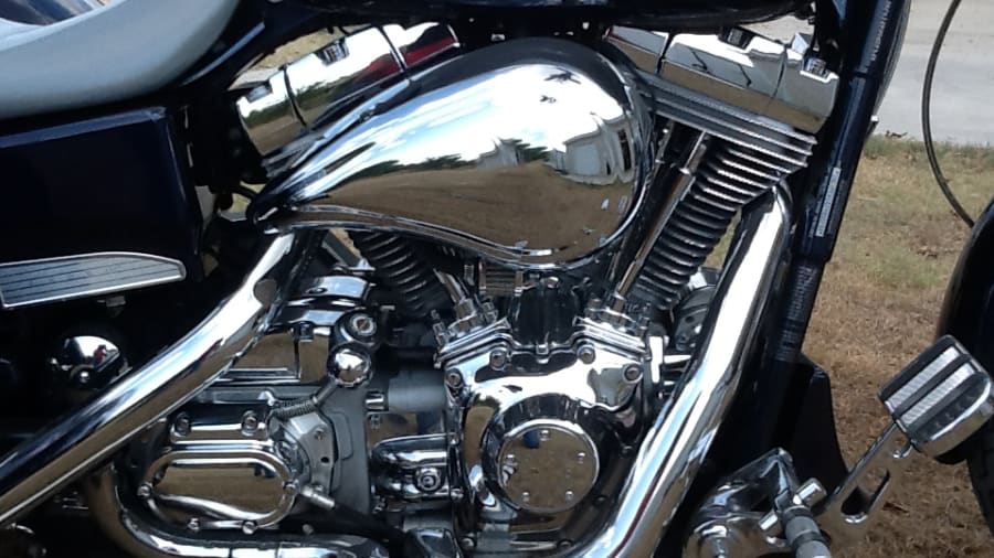 2002 Harley-Davidson FXDWG3 at Dallas 2015 as T14 - Mecum Auctions