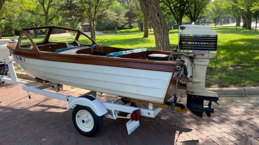 1962 Thompson Tomboy Runabout Boat at Dallas 2022 as W254 - Mecum Auctions
