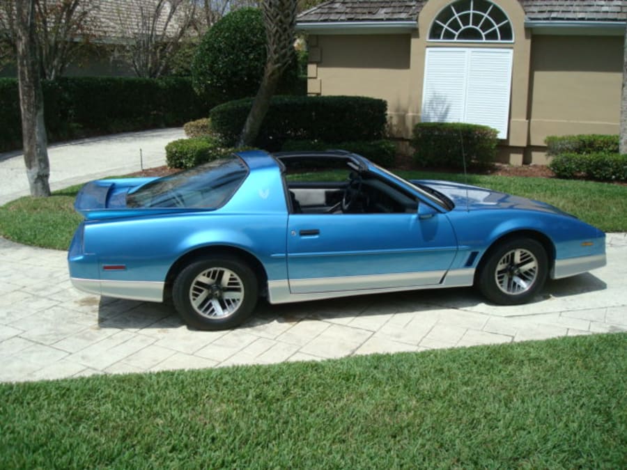 1988 Pontiac Trans Am Coupe at Kissimmee 2013 as W88 - Mecum Auctions