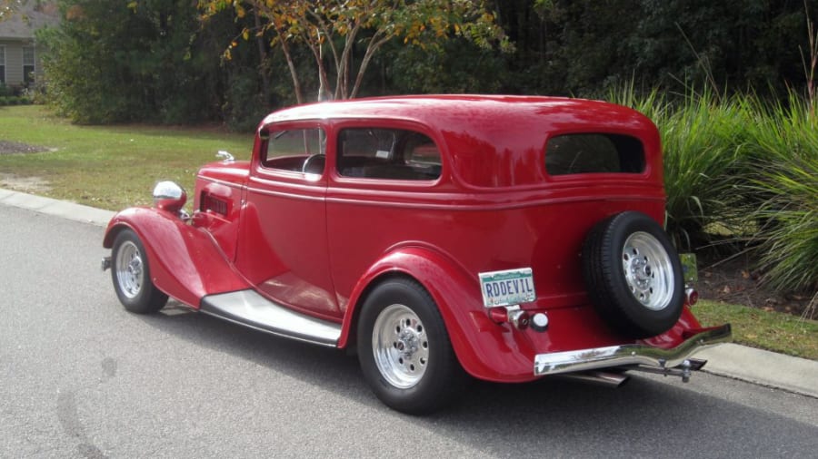 1933 Ford Sedan Street Rod at Kissimmee 2015 as T60 - Mecum Auctions