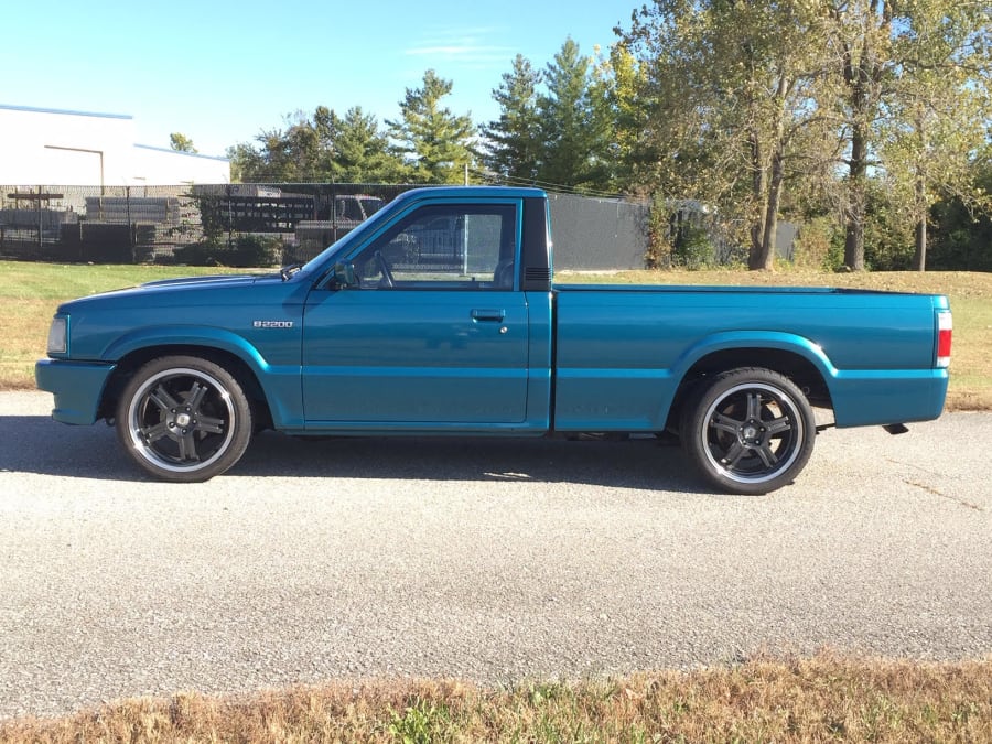 1993 Mazda B2200 Pickup at Kissimmee 2020 as G211 - Mecum Auctions