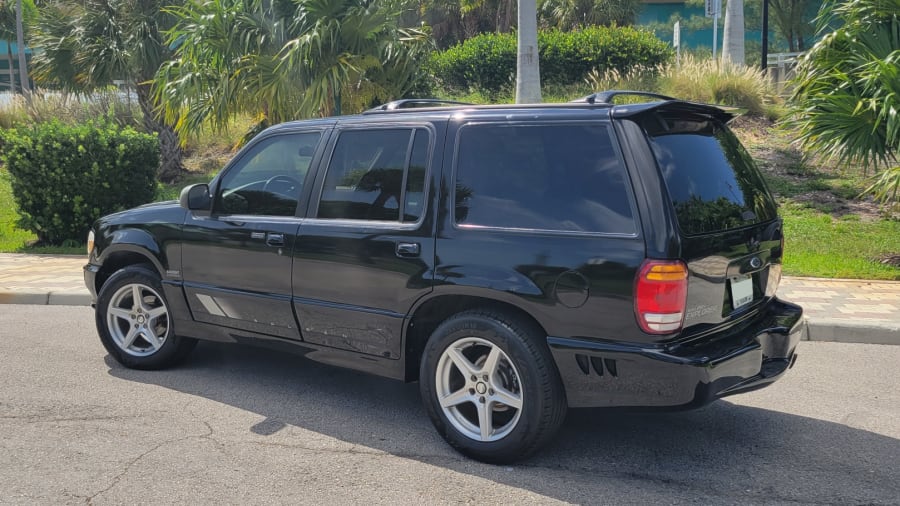 1998 Ford Explorer Saleen at Kissimmee 2022 as J74 - Mecum Auctions