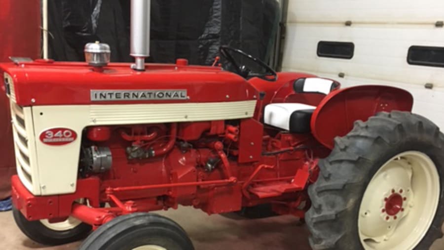 1959 International 340 Utility at Gone Farmin' Tractor Spring Classic ...