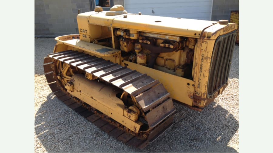 1954 Caterpillar D2 Orchard Tailseat at Gone Farmin' Spring Classic ...