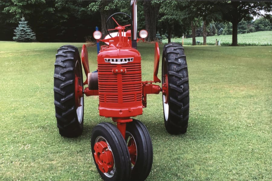 1948 Farmall H at Gone Farmin' Spring Classic 2018 as S70 - Mecum Auctions