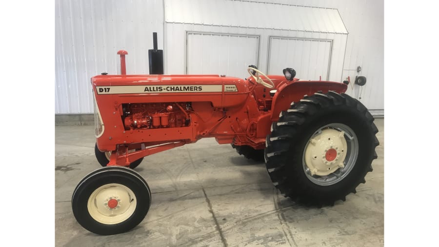 1964 Allis-Chalmers D17 Diesel Series 4 at Gone Farmin' Spring Classic ...
