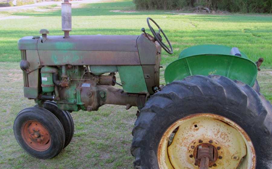 1958 John Deere 430 T at Gone Farmin' Nashville 2014 as S9 - Mecum Auctions