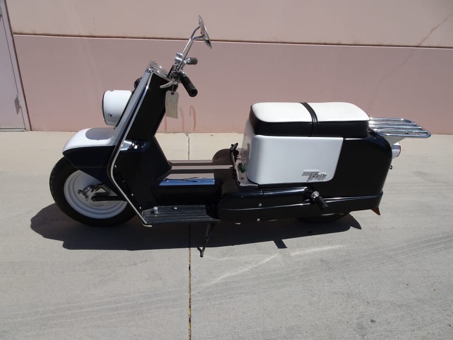 1960 Harley-Davidson Topper at Las Vegas Motorcycles June 2018 as F86 ...