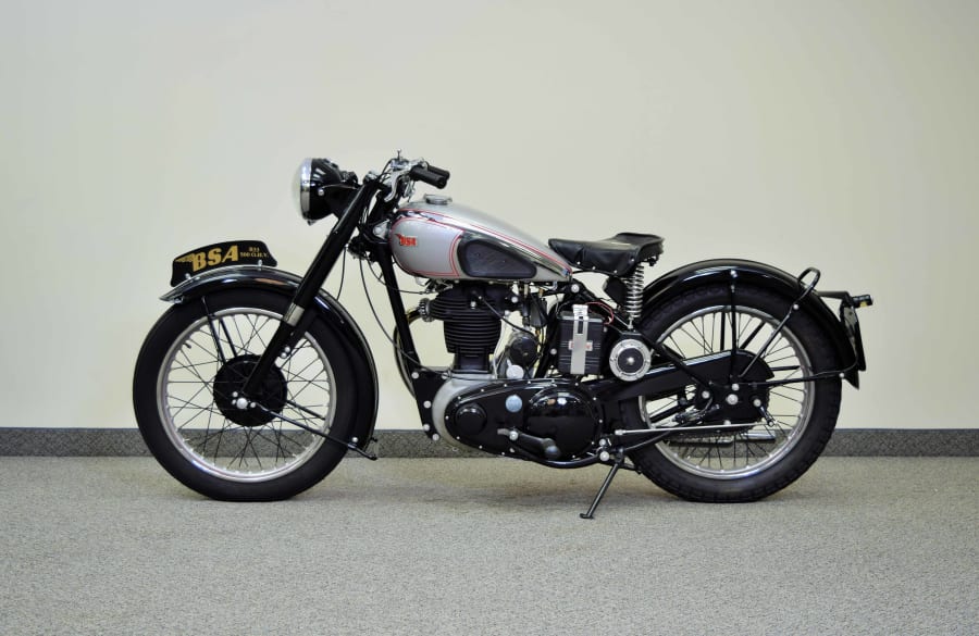 1947 BSA B33 at Las Vegas Motorcycles 2019 as W106 - Mecum Auctions
