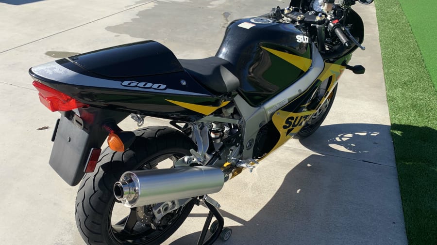 2002 Suzuki Gsx-R 600 at Las Vegas Motorcycles 2022 as T138 - Mecum Auctions