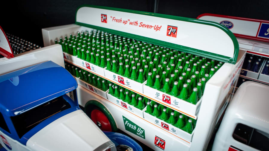 7up Scale Model Delivery Truck at The Eddie Vannoy Collection 2020 as ...