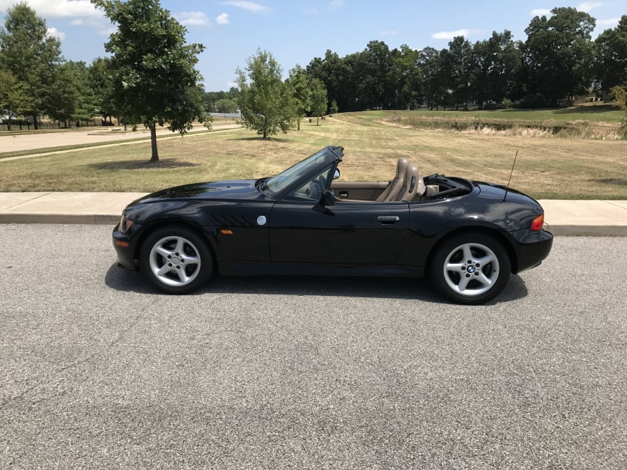 1997 BMW Z3 Convertible at Harrisburg 2017 as T90.1 - Mecum Auctions