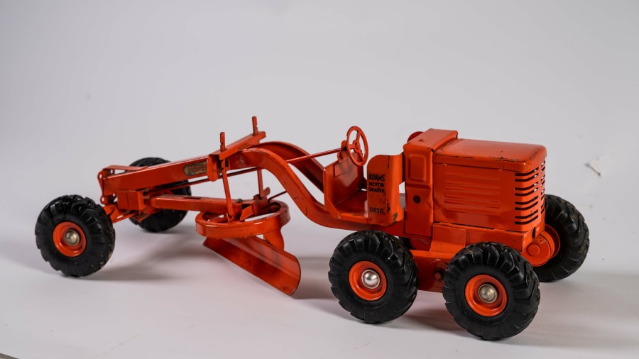 Model Toys Adams Motor Grader at Indy Road Art 2022 as B375 - Mecum ...