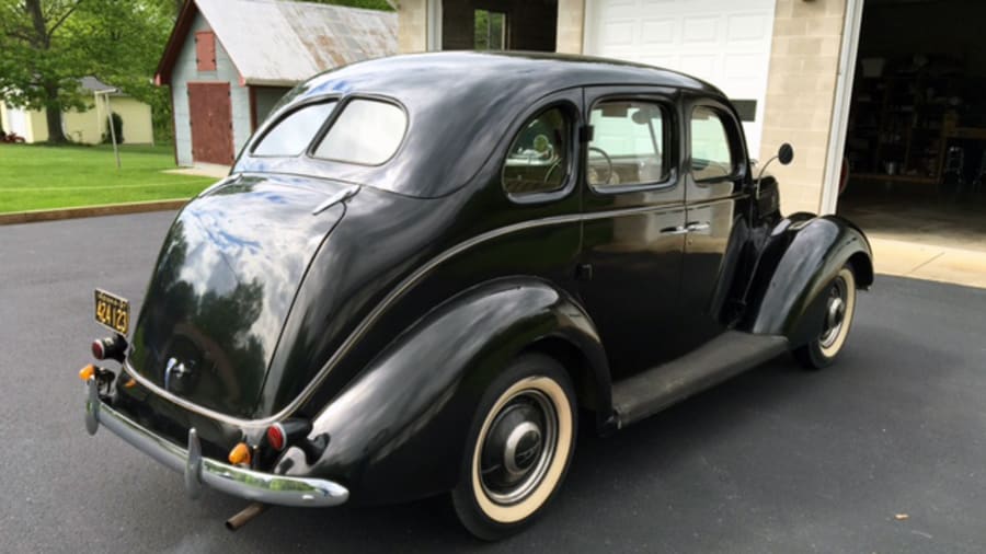 1937 Ford Humpback Sedan at Indy 2016 as G191 - Mecum Auctions