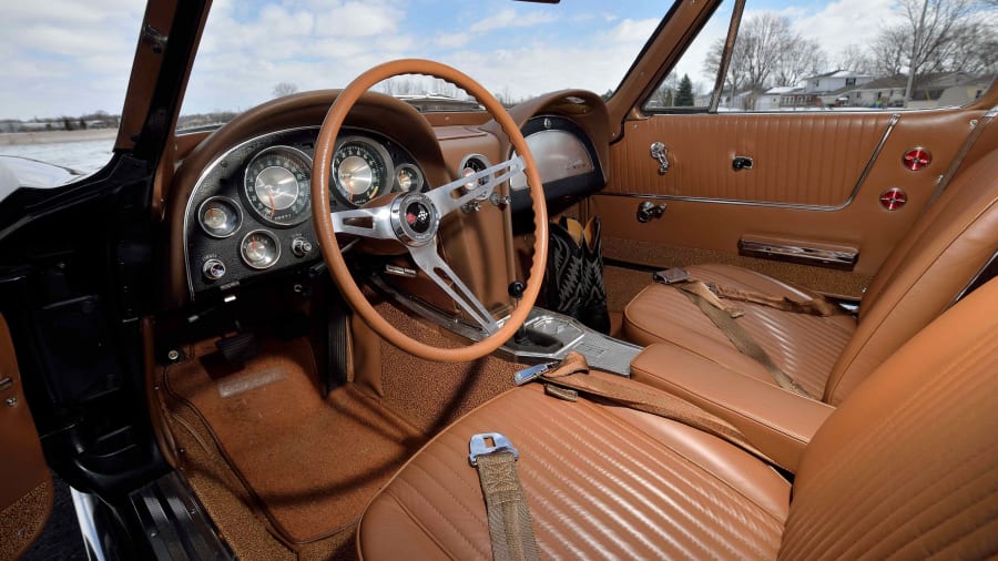 1963 Chevrolet Corvette Split Window Coupe at Indy 2017 as S114 - Mecum ...