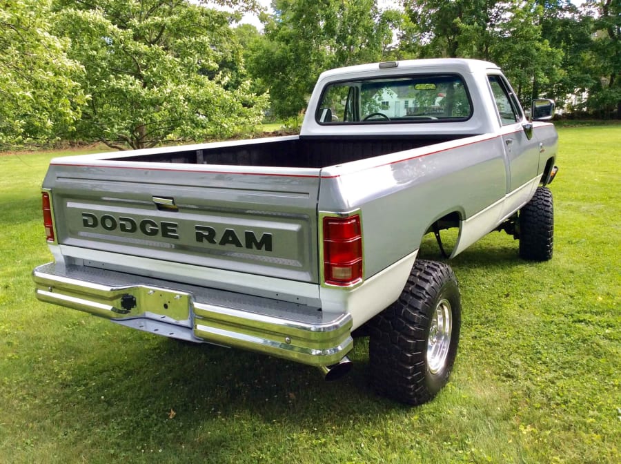 1989 Dodge Ram W250 Pickup at Indy 2020 as K173 - Mecum Auctions