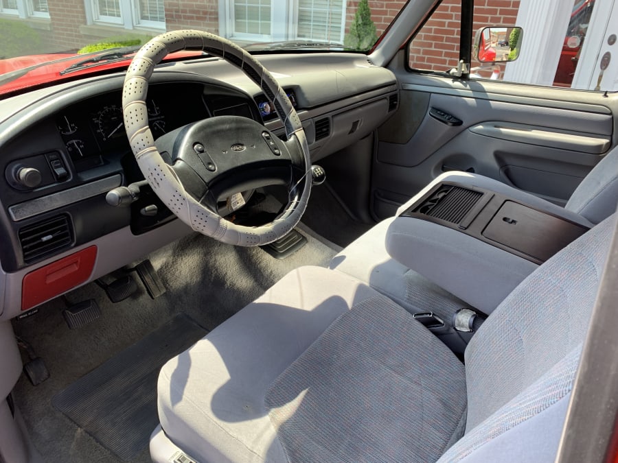 1995 Ford F350 XLT Pickup at Indy 2022 as K40 - Mecum Auctions