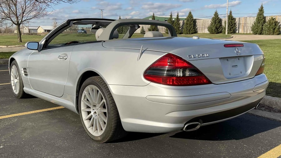 2008 Mercedes-Benz SL550 Convertible at Indy 2022 as J122.1 - Mecum ...
