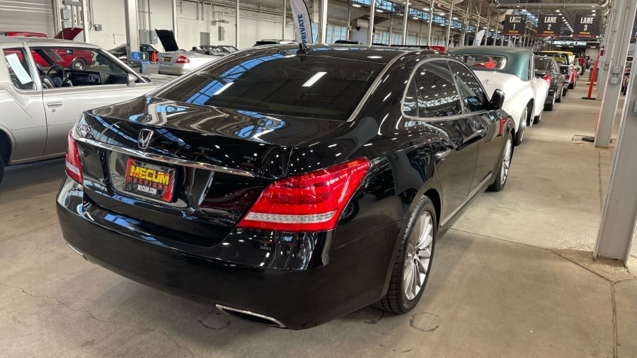 2016 Hyundai Equus Ultimate at Indy 2022 as J73.1 - Mecum Auctions
