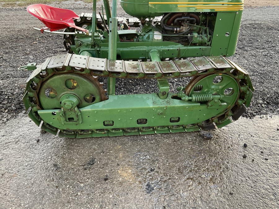 1949 Oliver HG68 at Gone Farmin' Spring Classic 2023 as F150 - Mecum Auctions