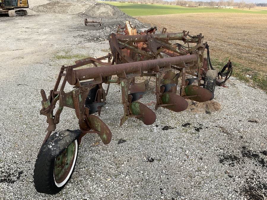 Oliver 6-Bottom Bean Plow at Gone Farmin' Spring Classic 2023 as H20 ...