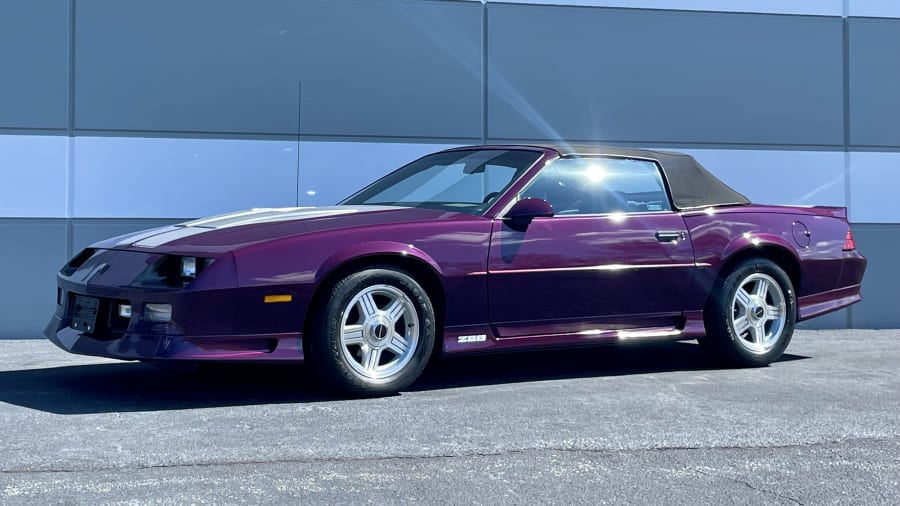 1992 Chevrolet Camaro Z28 Convertible at Indy 2023 as K140 - Mecum Auctions