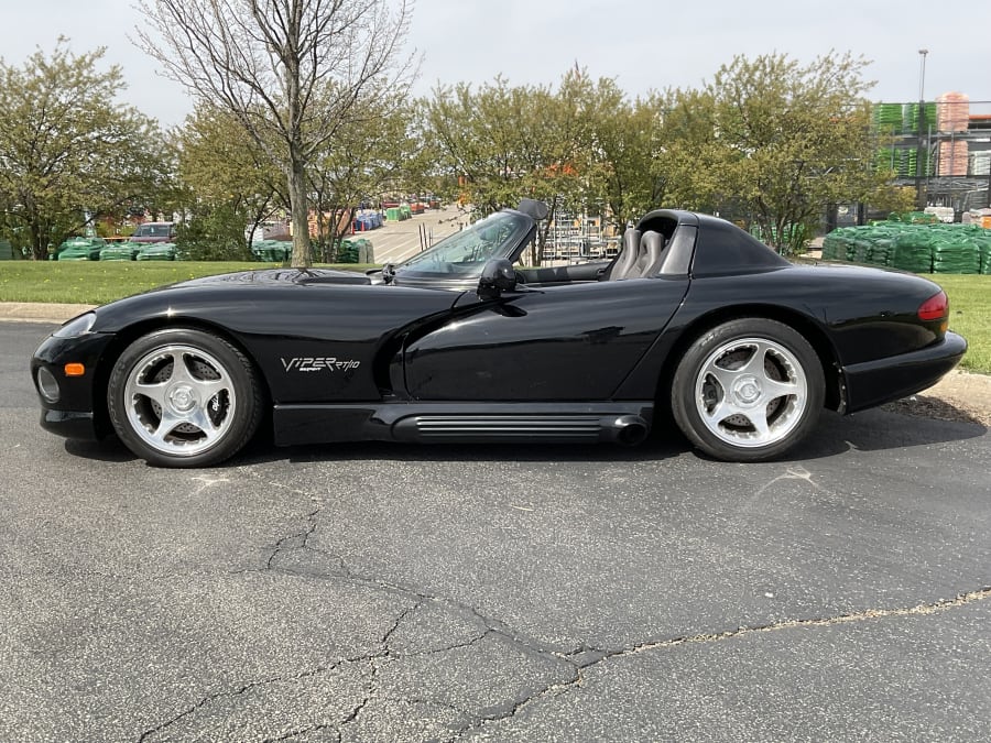 1994 Dodge Viper Convertible at Indy 2023 as L164.1 - Mecum Auctions