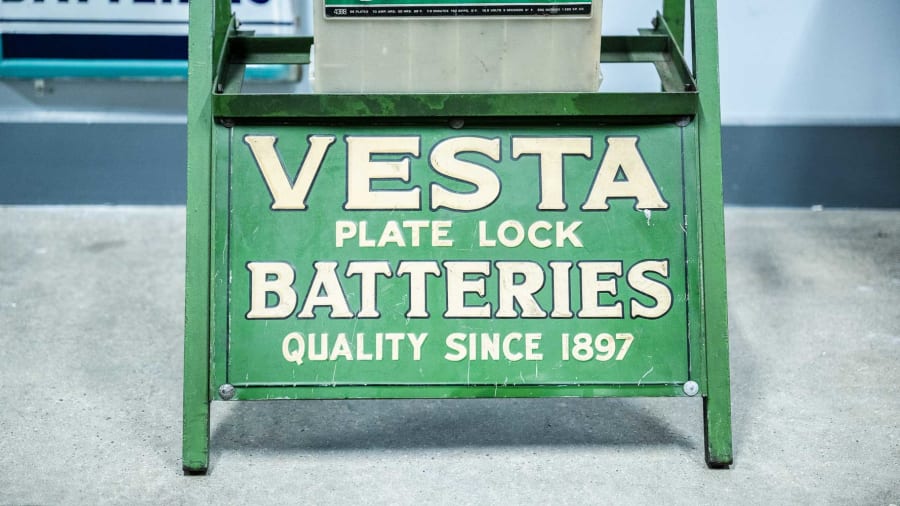 Vesta Batteries Display Rack and Batteries at The World’s Largest Road ...