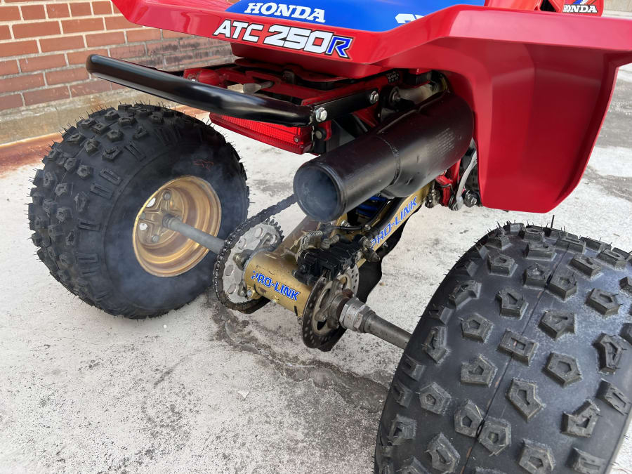 1985 Honda ATC 250R at Indy 2023 as F4 - Mecum Auctions